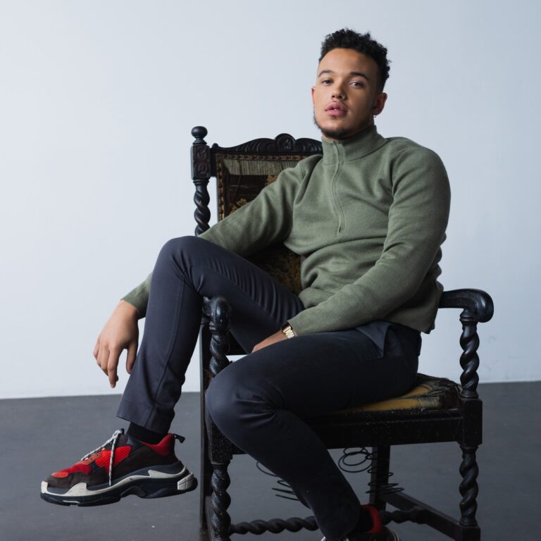 Vincent Darby – Heliocentric Entertainment